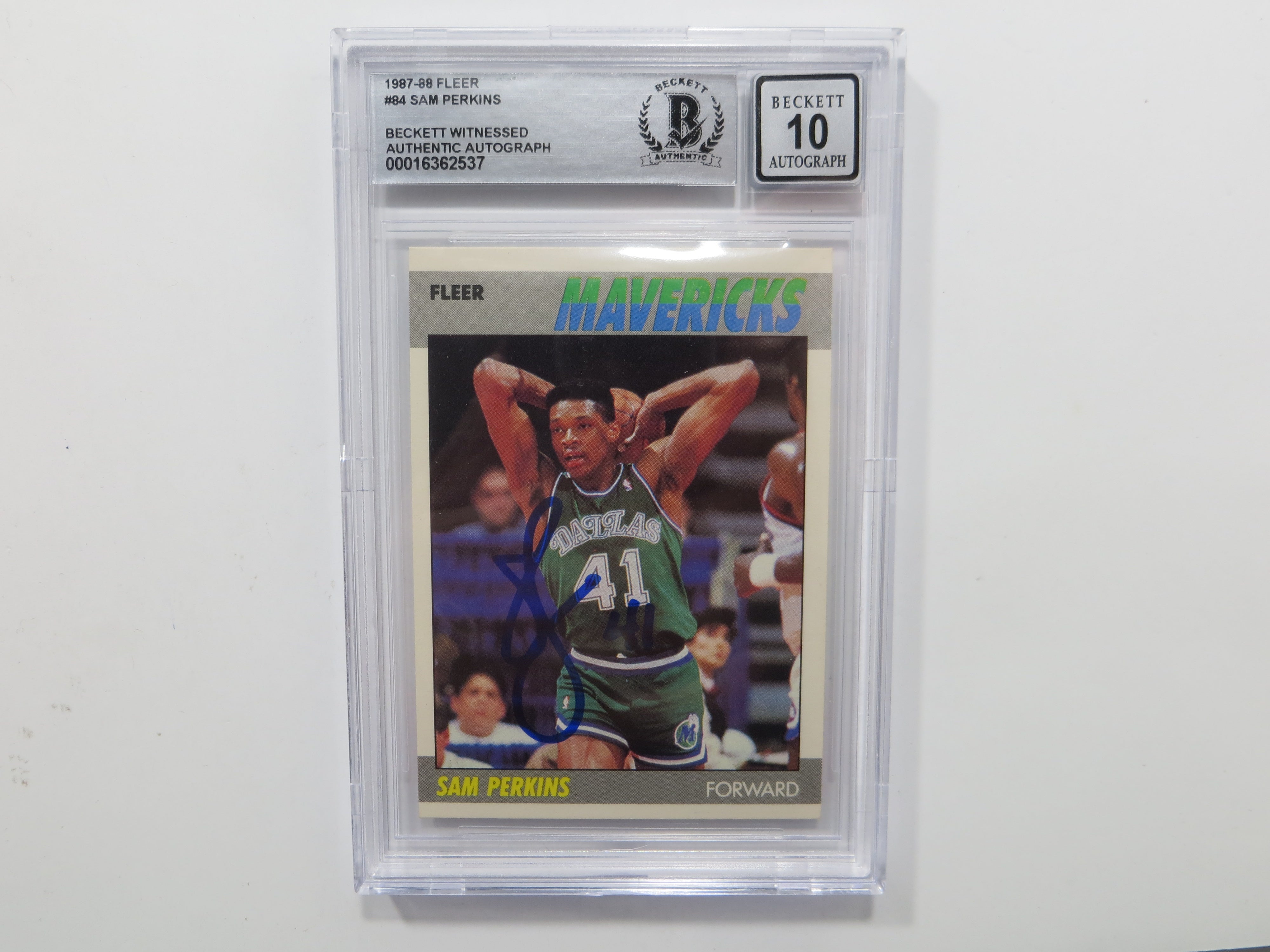 SAM PERKINS SIGNED BGS BAS SLAB 1987 FLEER #84 DALLAS MAVERICKS Auto 1 ...