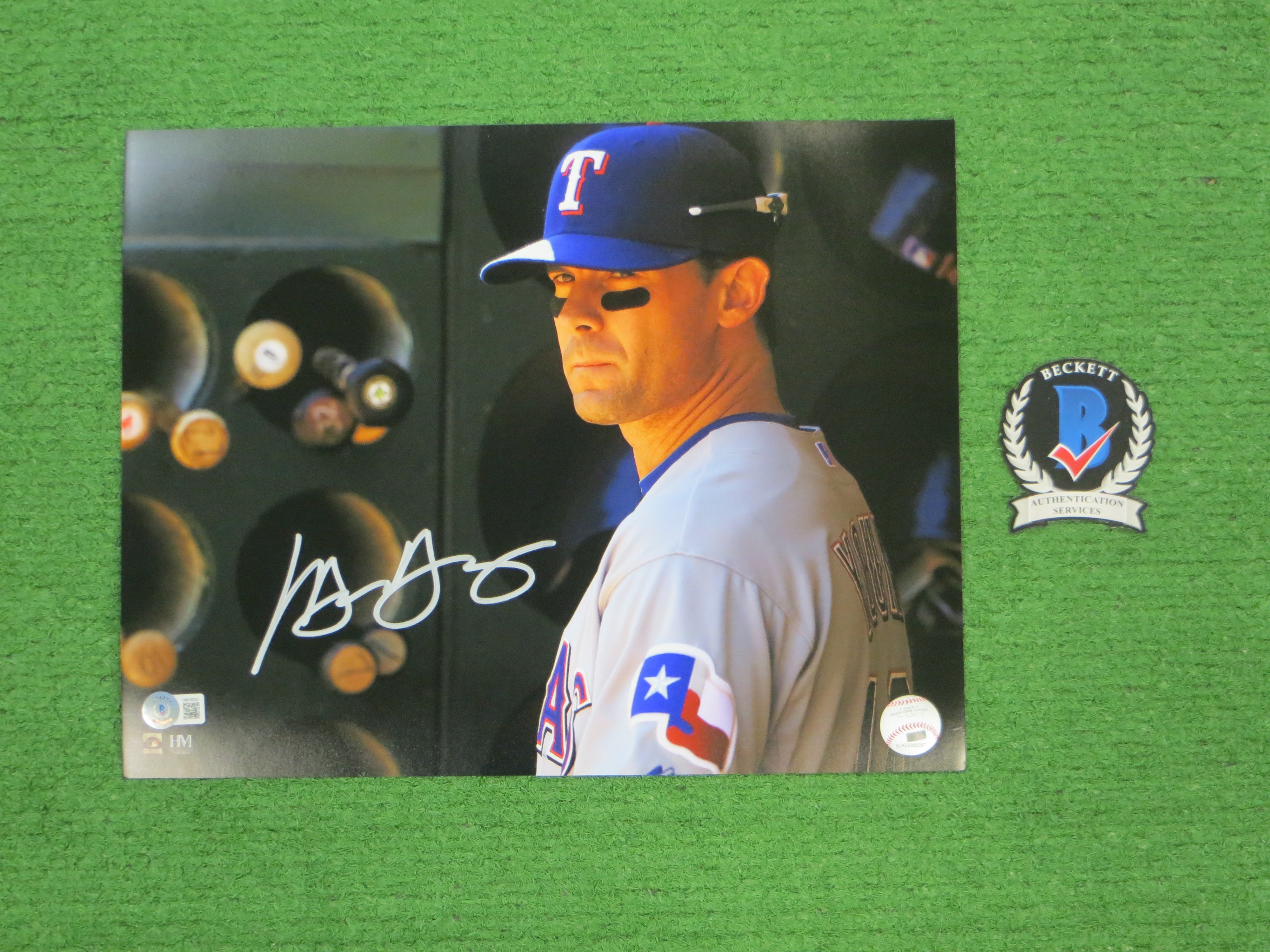 MICHAEL YOUNG TEXAS RANGERS SIGNED 11x14 PHOTO BAS COA – Dallas Card Show